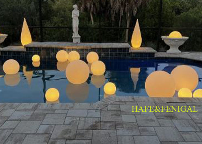 Inflatable LED RGBW Color Changing Glow Balls With Remote Control